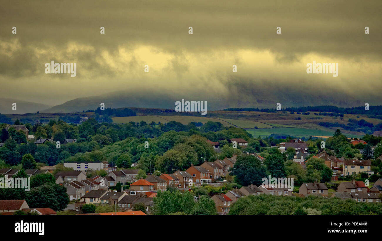 Glasgow, Scotland, UK 13th August. UK Weather: Wet misty day ahead as ...