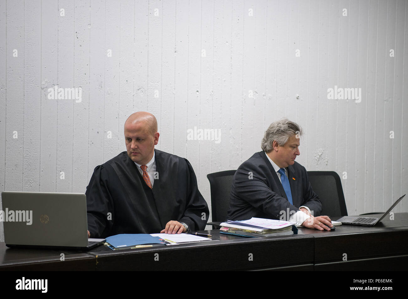 13 August 2018, Germany, Stuttgart: Thomas Seitz (R) of the Alternative ...