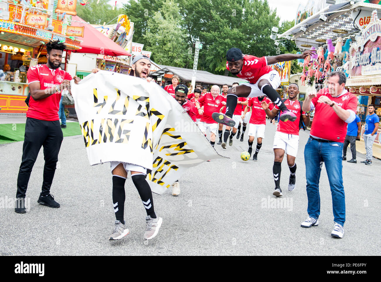 Hamburg, Germany. 13th Aug, 2018. Football players of FC Hamburger Berg ...