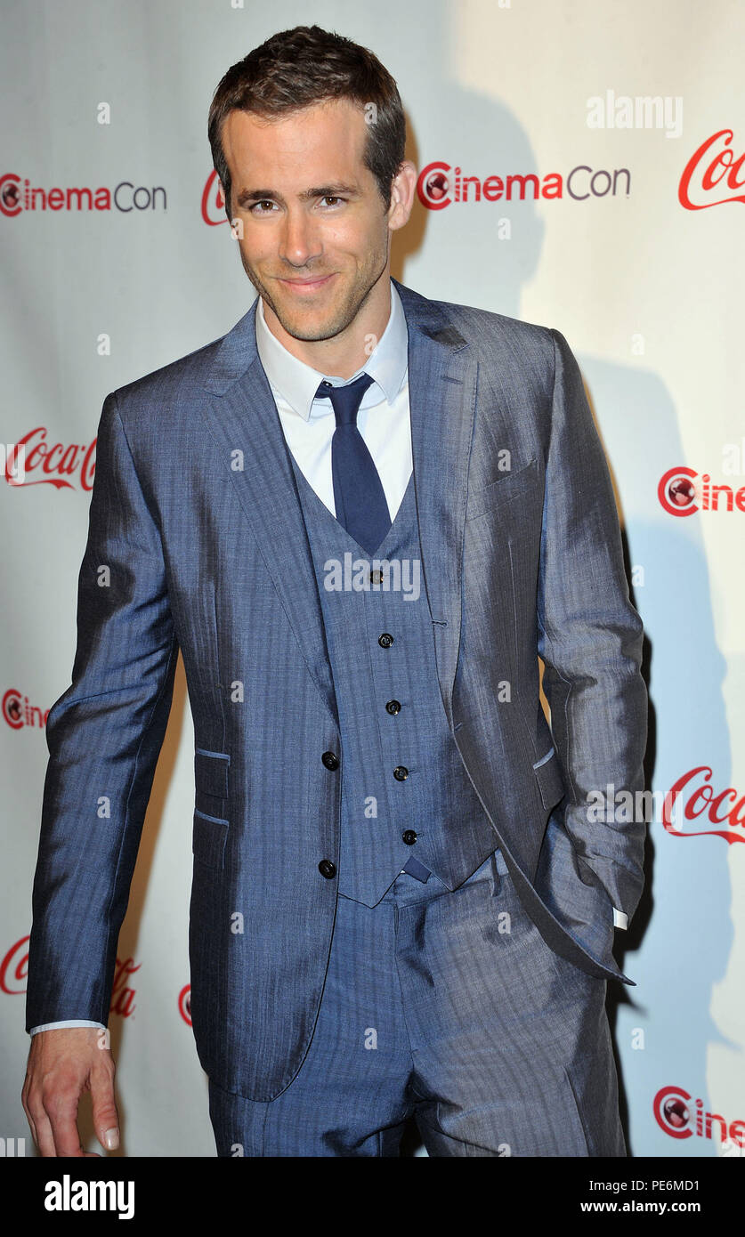 Ryan Reynolds at the Cinemacon - at Caesars Palace in Las Vegas. Event ...