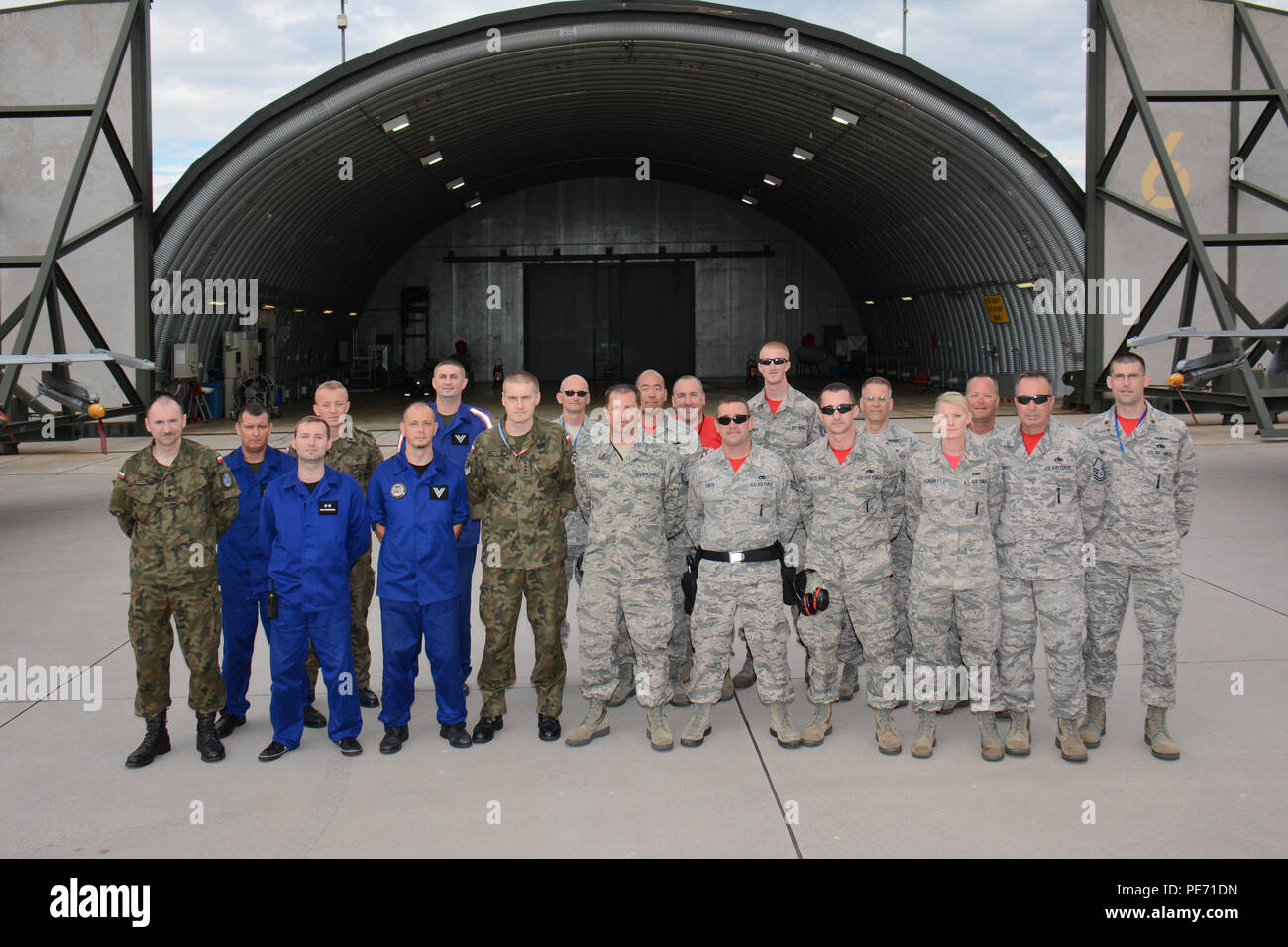 Members of the Wisconsin Air National Guard's 115th Fighter Wing in ...