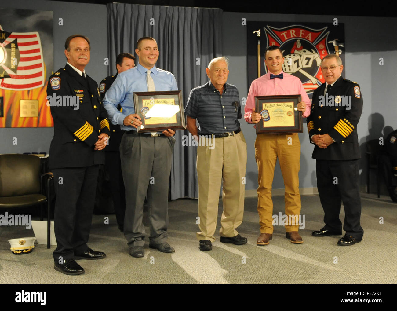 151008-N-HK946-001 NORFOLK (Oct. 8, 2015) -- Charlie Britt (center ...