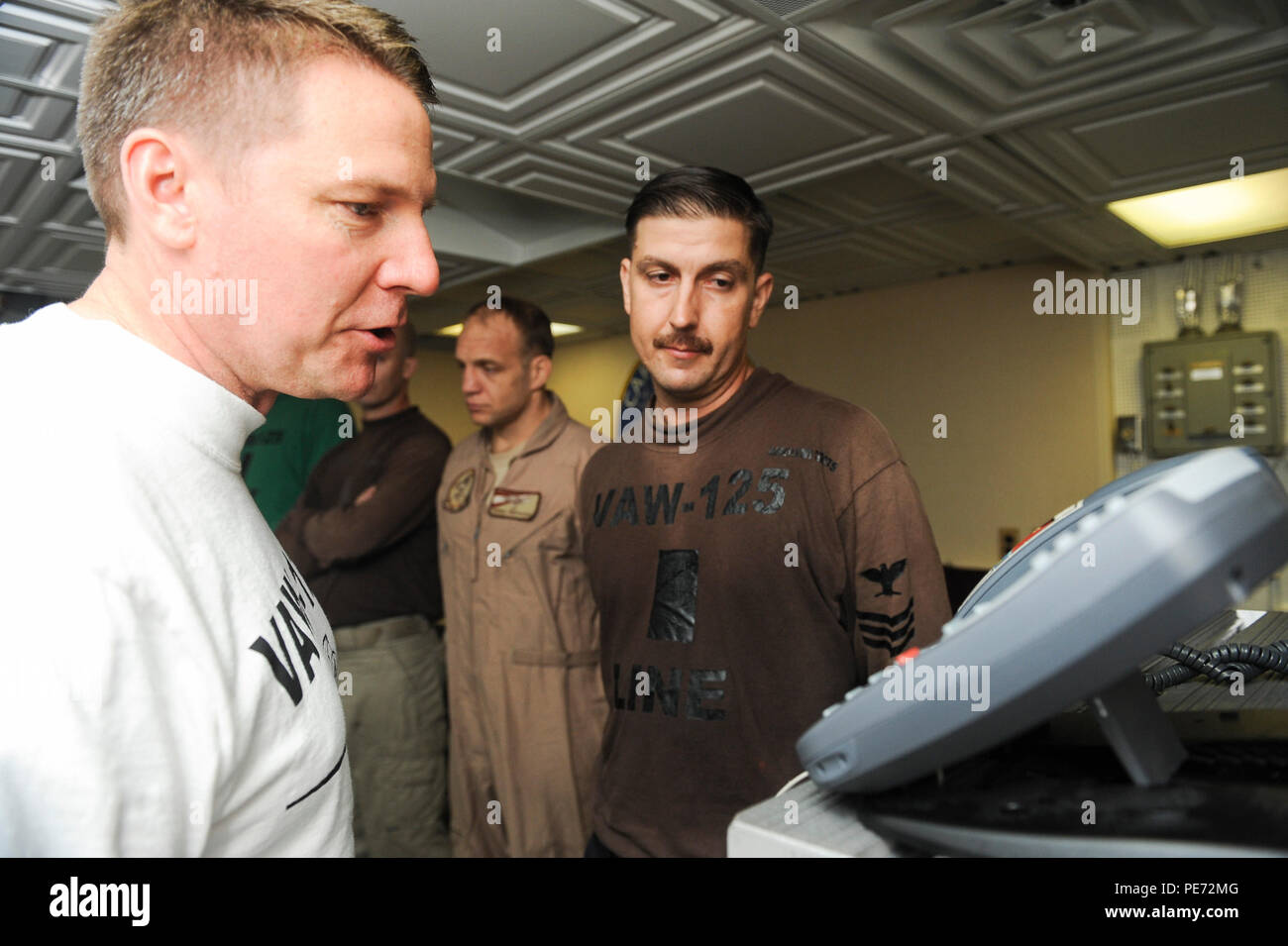 151009-N-GR120-069 ARABIAN GULF (Oct. 9, 2015) – Cmdr. Daryl Trent ...