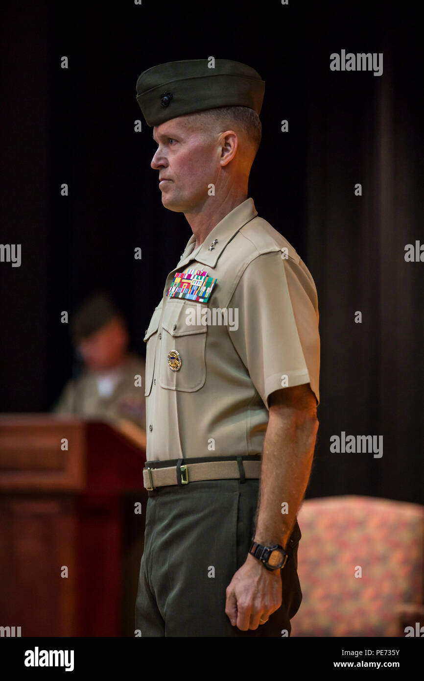 Maj gen carl e mundy iii hi-res stock photography and images - Alamy