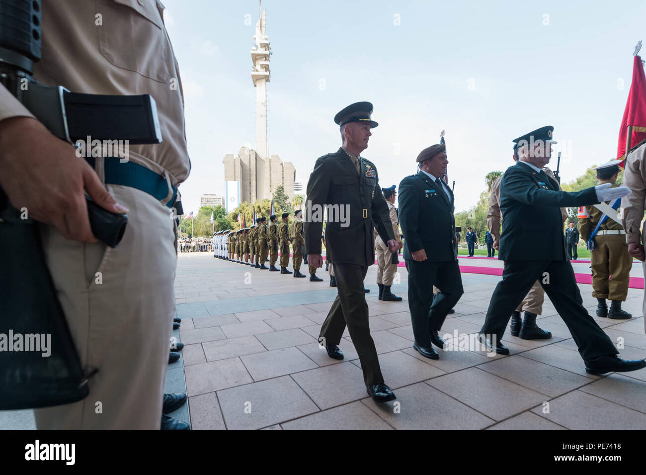Idf uniforms hi-res stock photography and images - Alamy