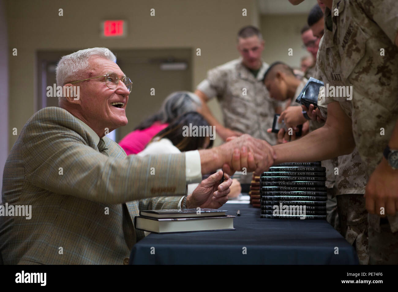 Korean war medal of honor recipient hi-res stock photography and images ...