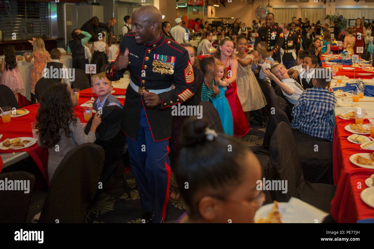Sgt. Maj. Darnell Richardson, Marine Aviation Logistics Squadron 12 ...