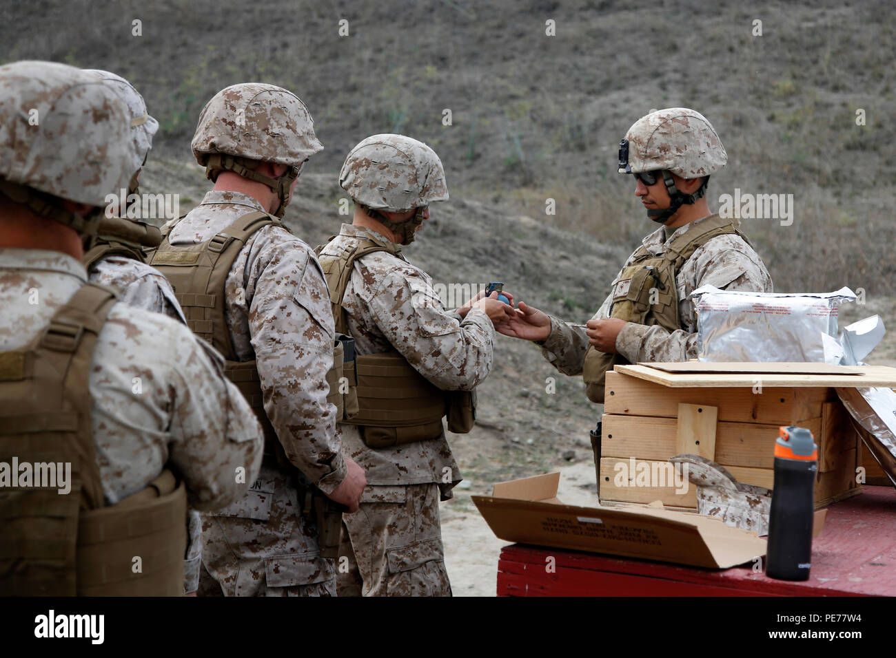Command element field exercise hi-res stock photography and images - Alamy