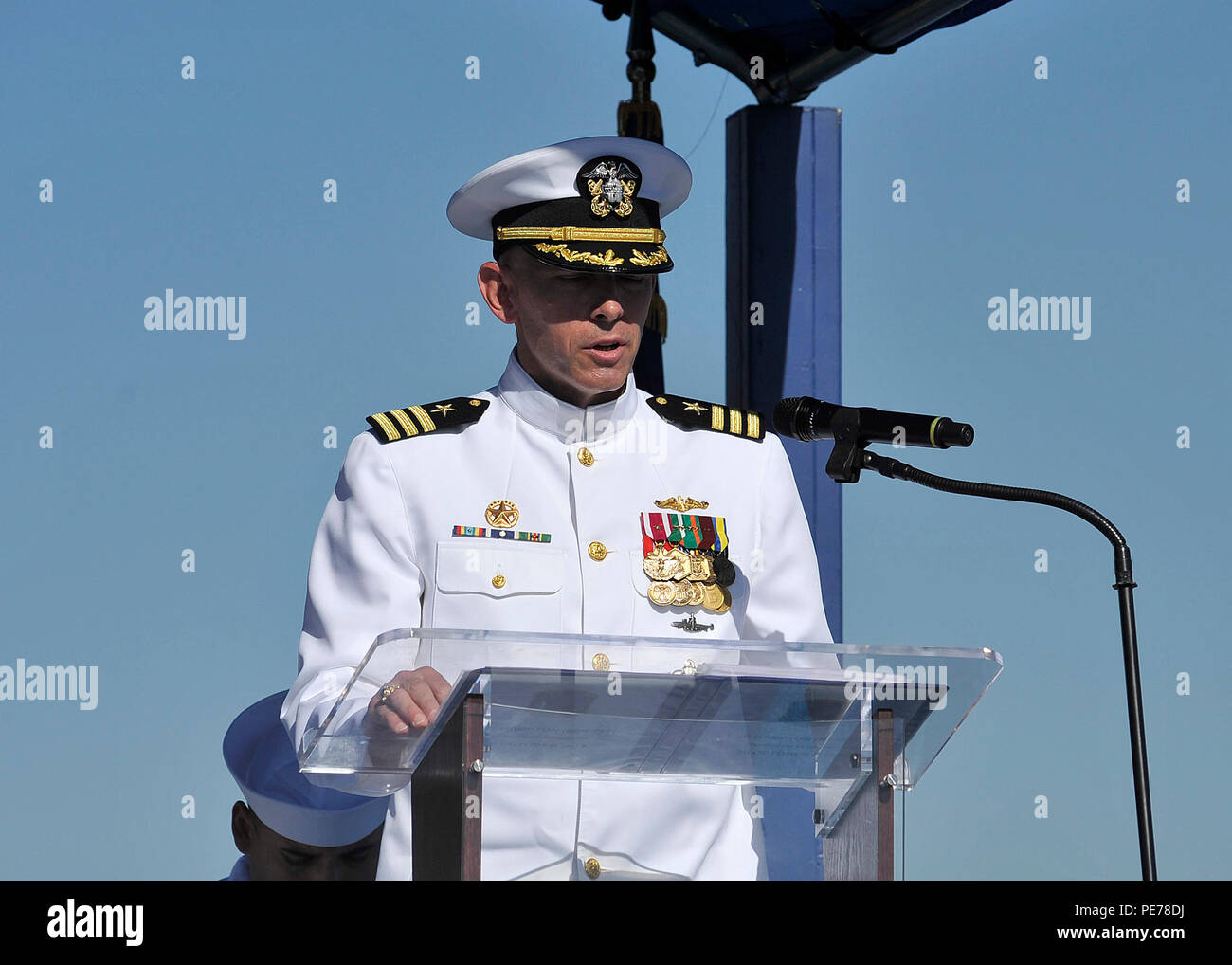SAN DIEGO (Oct. 30, 2015) Cmdr. Theron Davis delivers remarks during a ...
