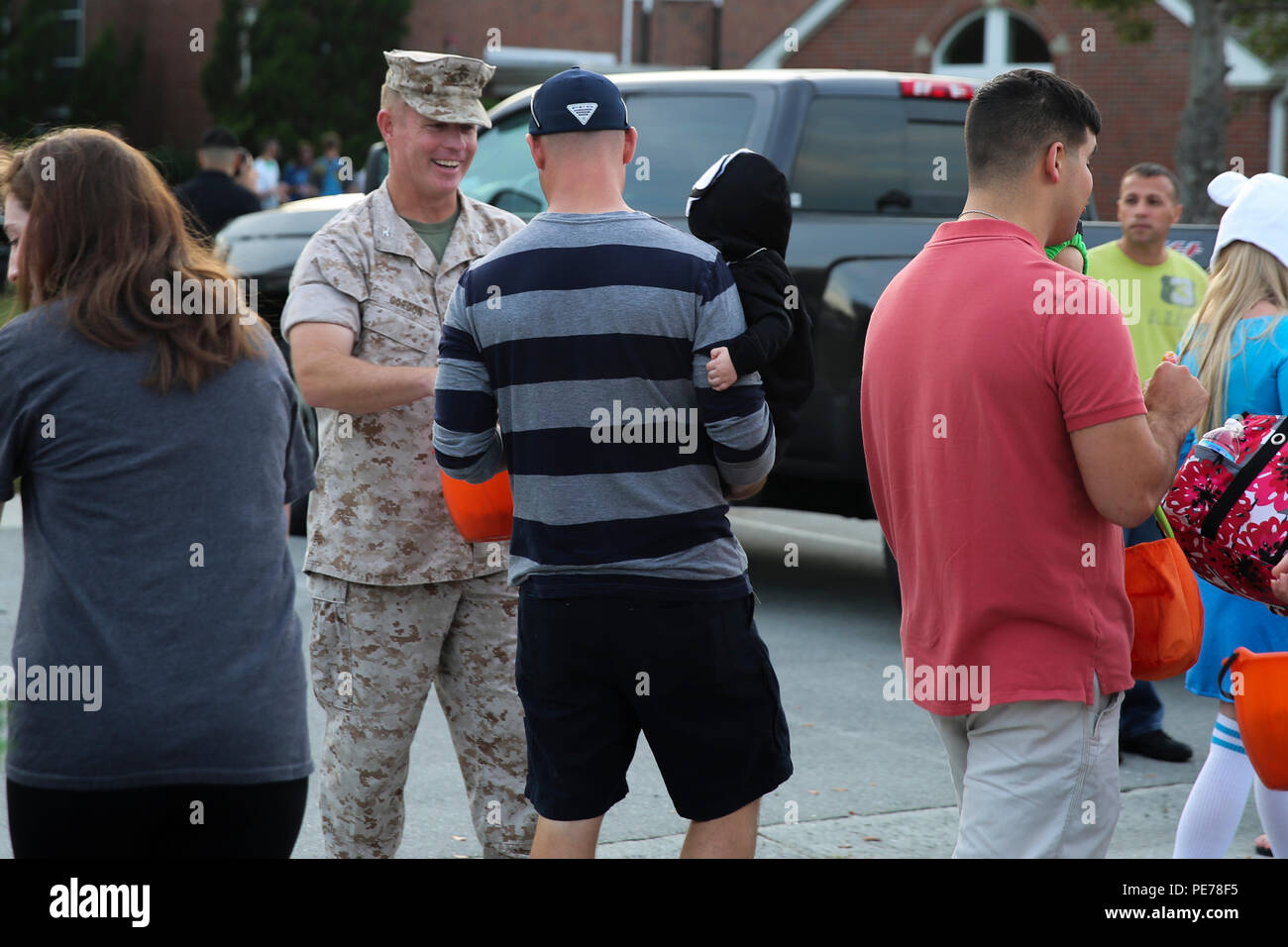 Col. Thomas Gordon (left), the commanding officer of 2nd Marine ...