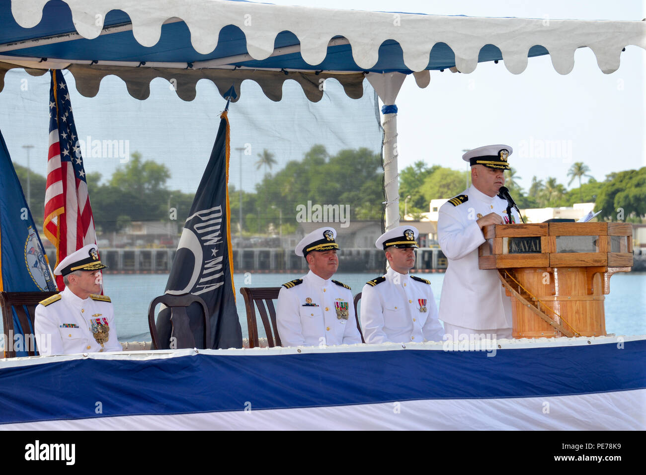 JOINT BASE PEARL HARBOR-HICKAM, Hawaii (Oct. 30, 2015) Commander ...