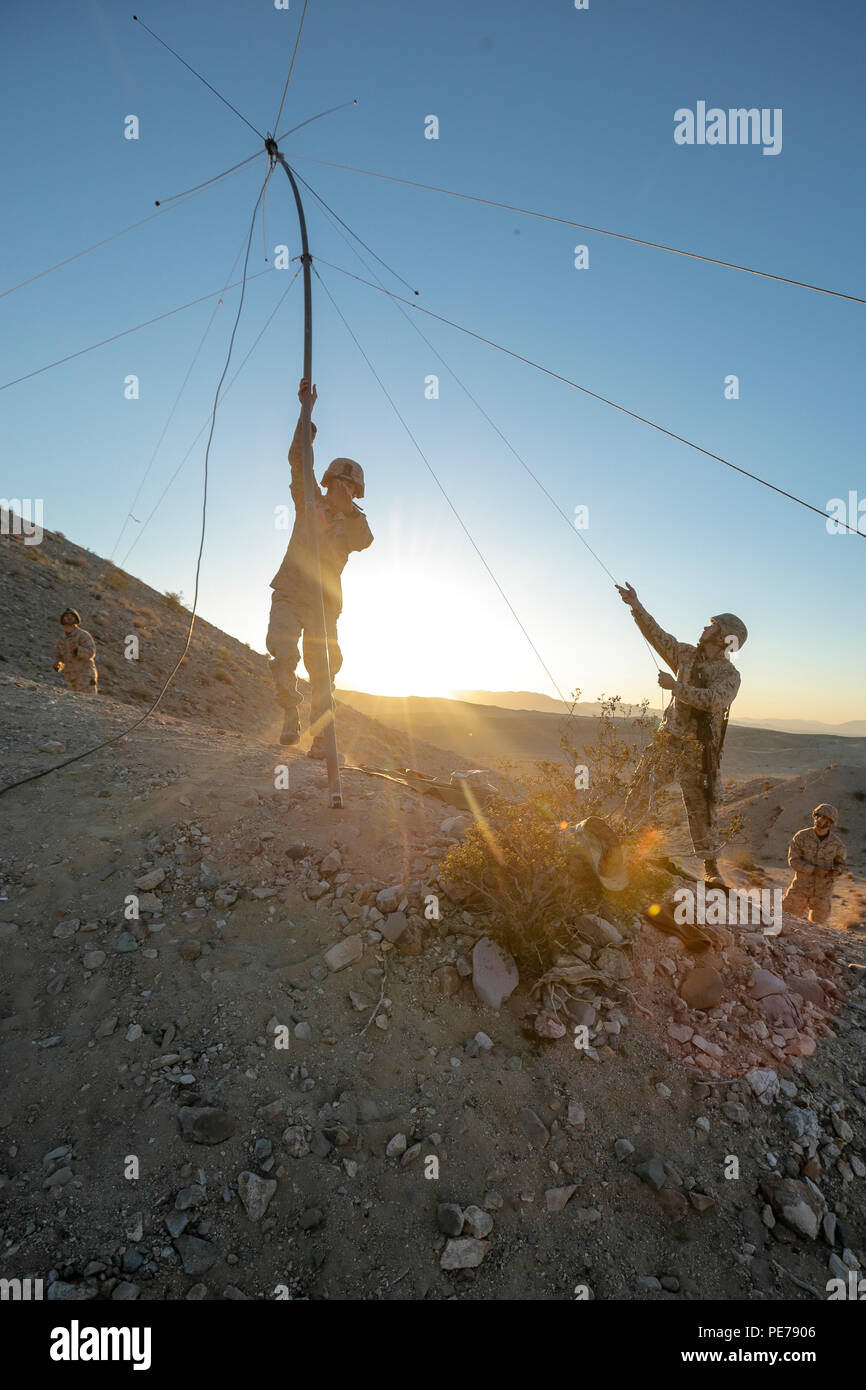Teams antenna hi-res stock photography and images - Alamy