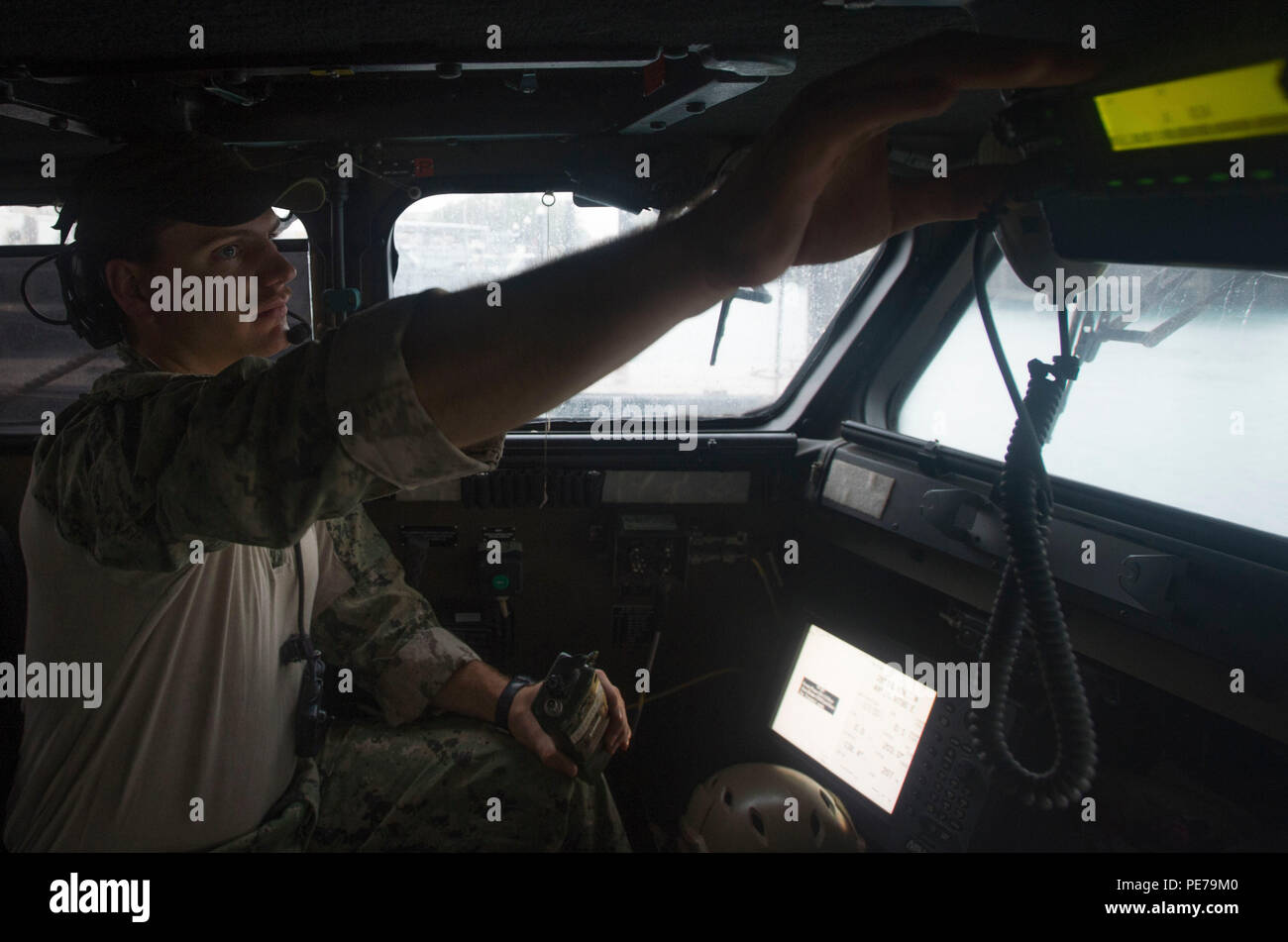 151030-N-CJ186-211 ARABIAN GULF (Oct. 30, 2015) Riverine Command Boat ...