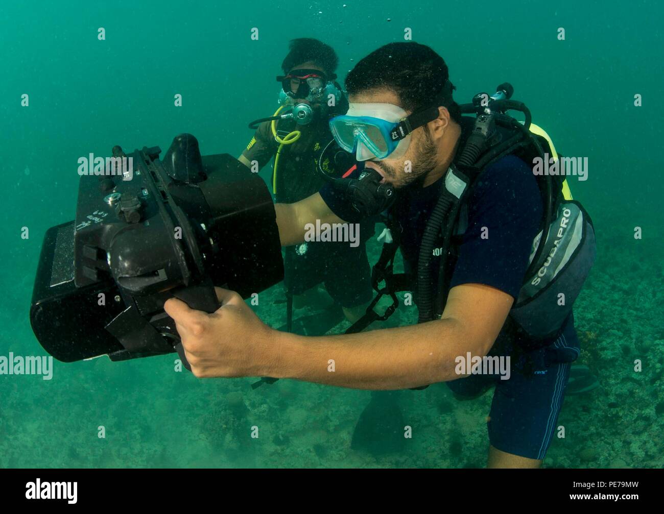 CTG 56.1 Explosive Ordnance Disposal teams with Bahrain Coast Guard ...