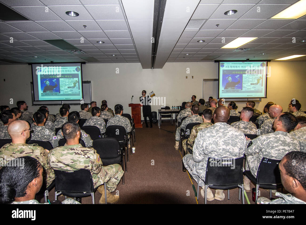 Soldiers from the 3rd General Support Battalion, 2nd Combat Aviation ...