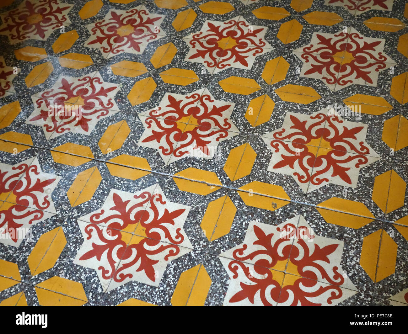 Colourful floor tiles hi-res stock photography and images - Alamy