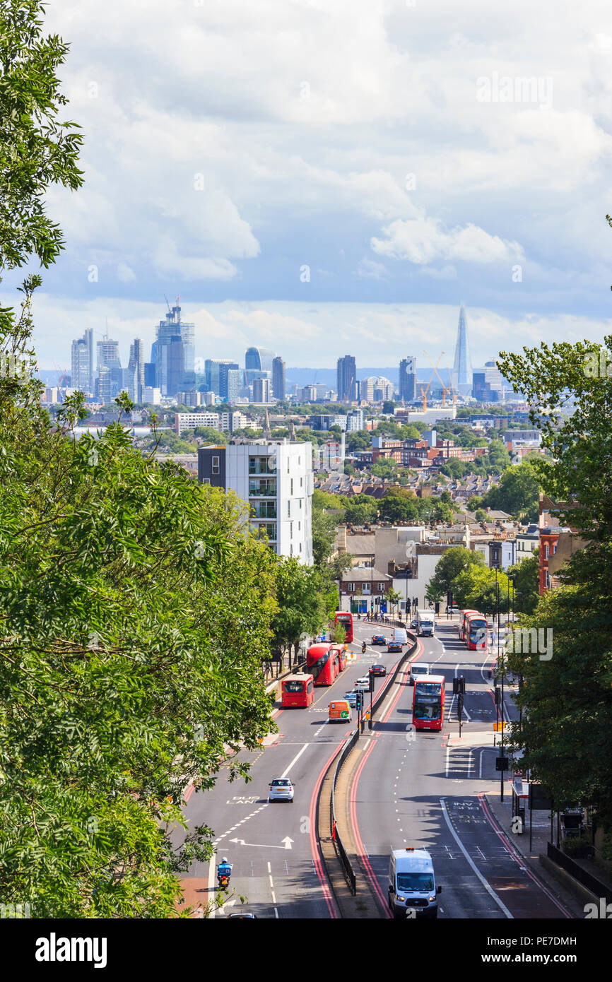 London skyline day road view hi-res stock photography and images - Alamy