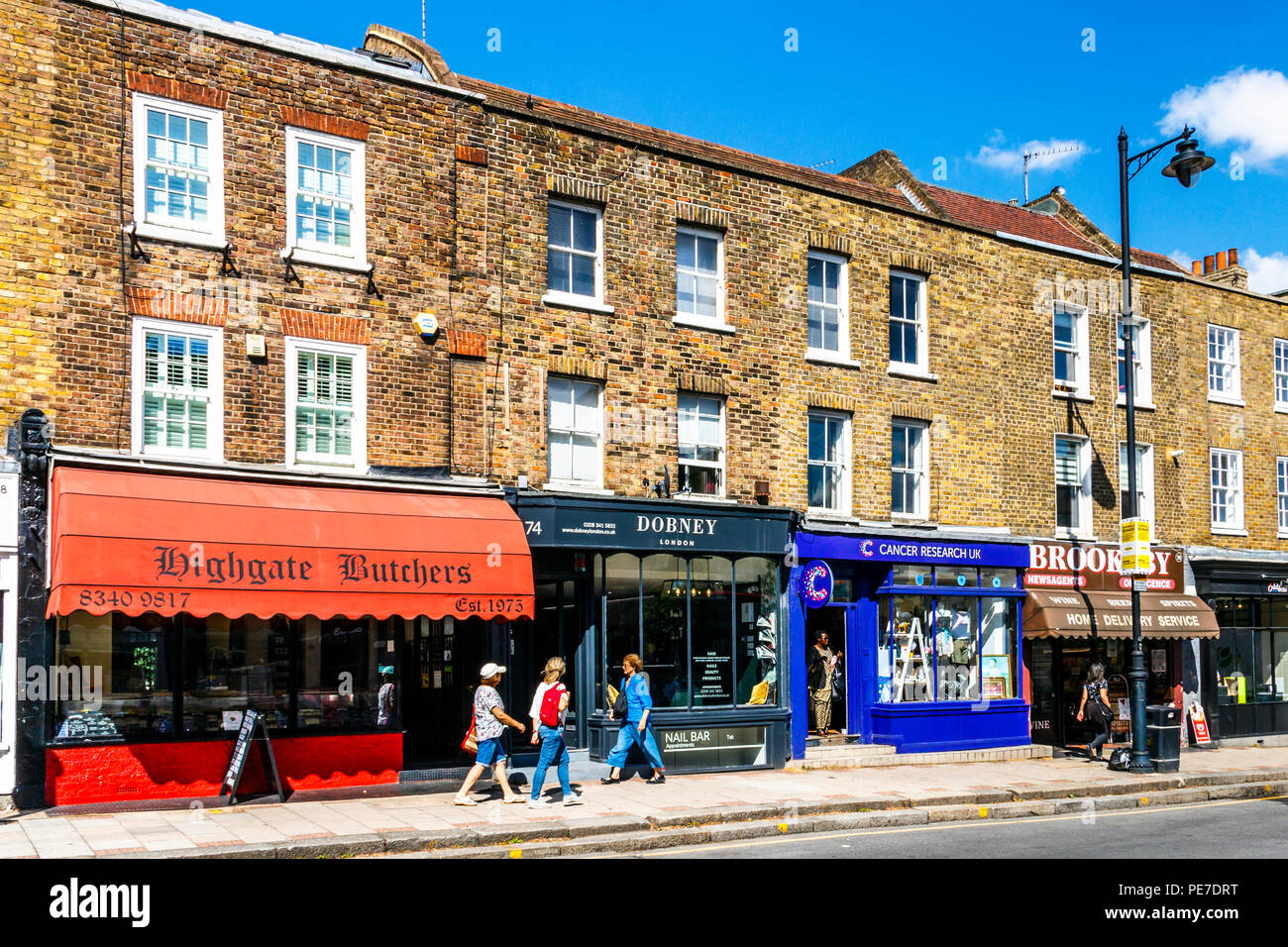 North london street summer hi-res stock photography and images - Alamy