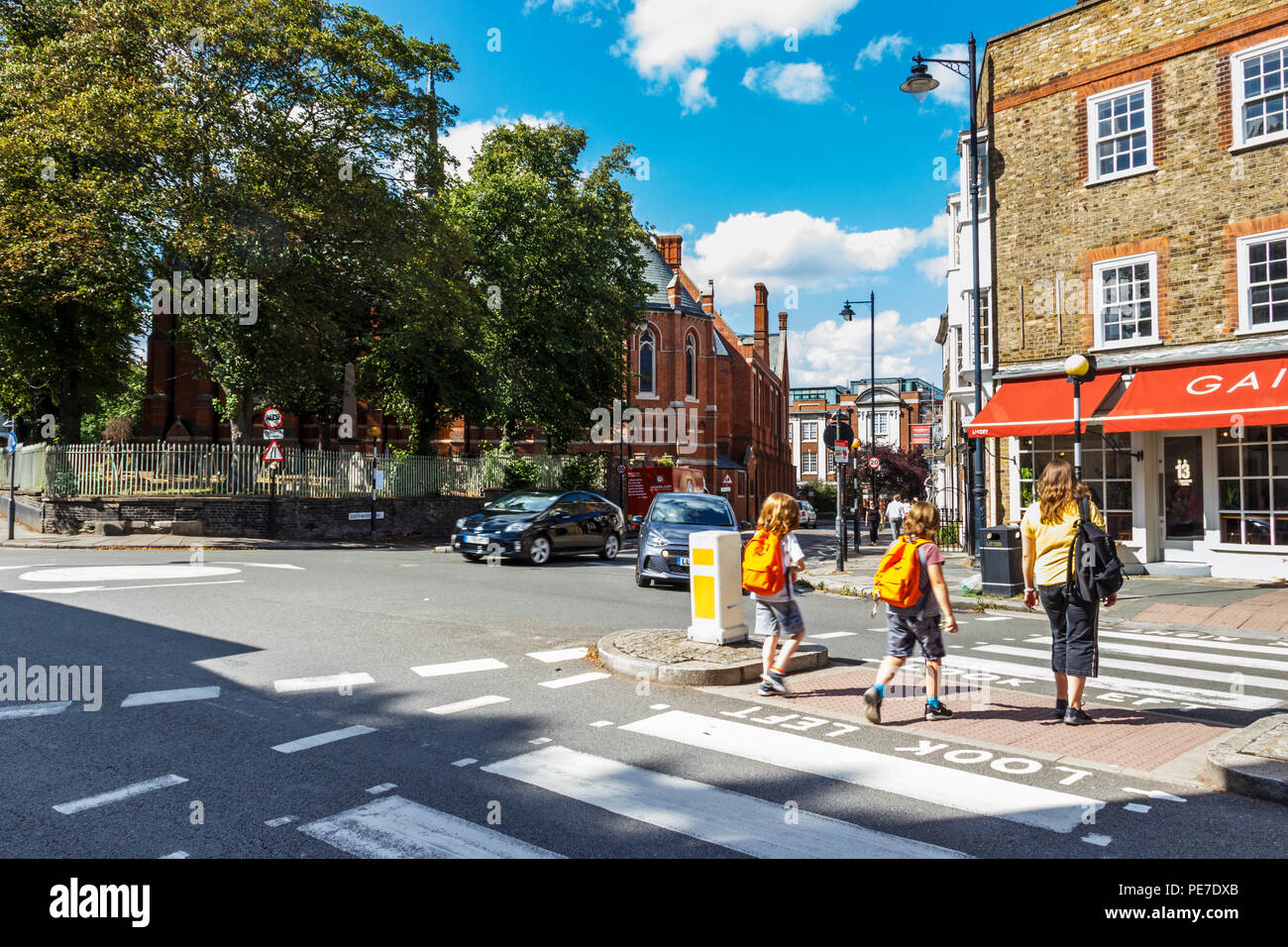 Children pedestrian crossing uk hi-res stock photography and images - Alamy