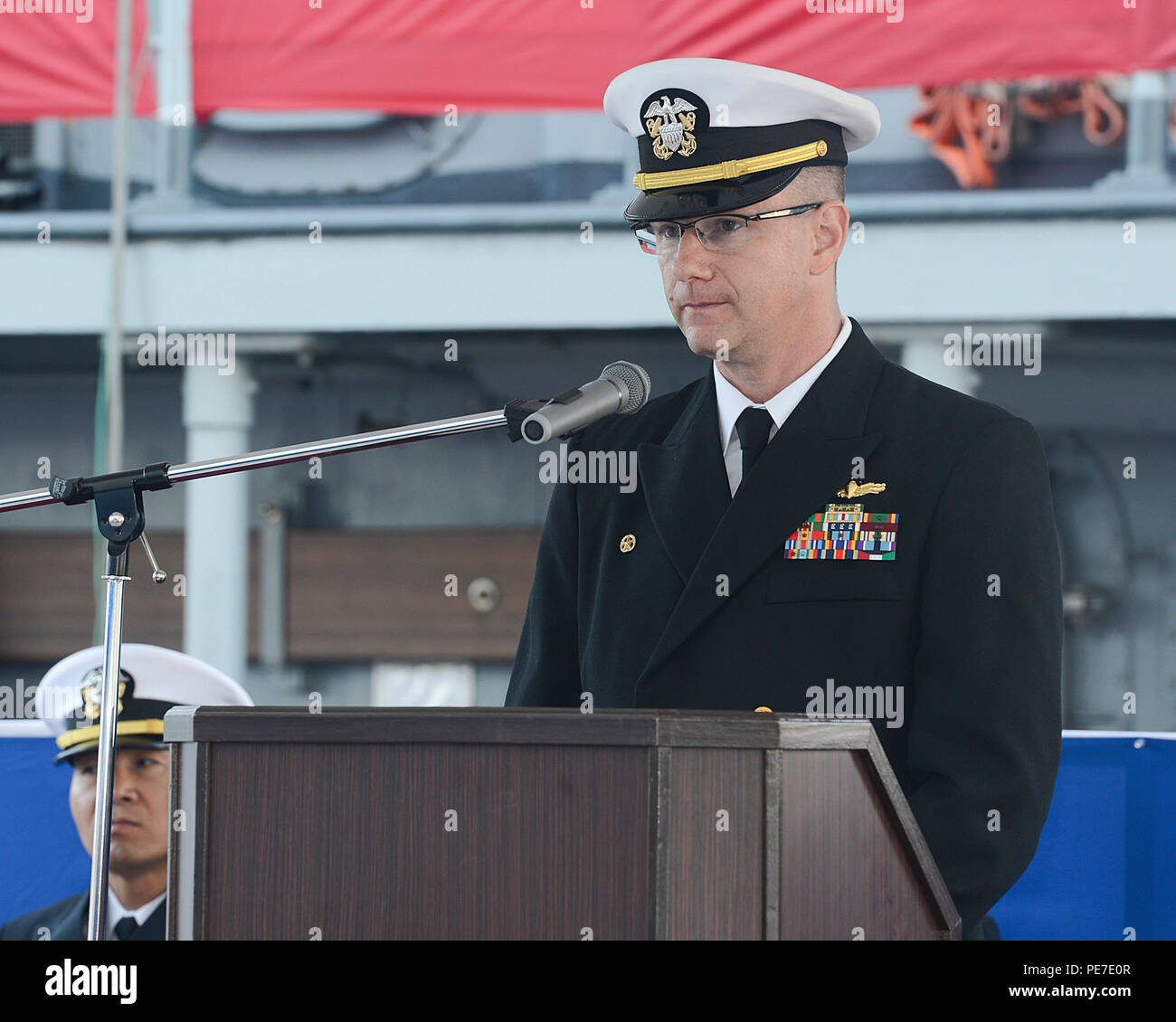 151106-N-NZ935-030SASEBO, Japan (Nov. 6, 2015) Lt. Cmdr. Rob Biggs ...