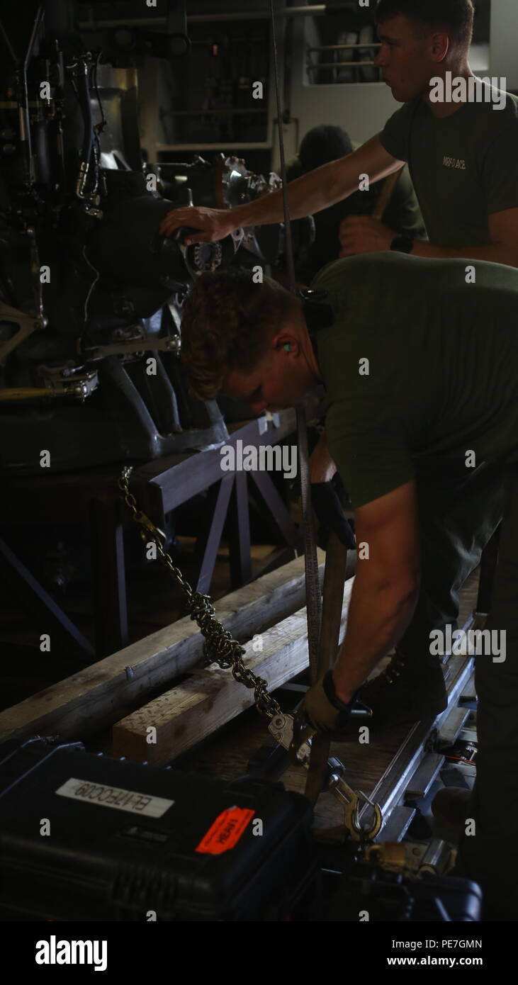 U.S. Marines with Marine Heavy Helicopter Squadron - 463, Marine ...