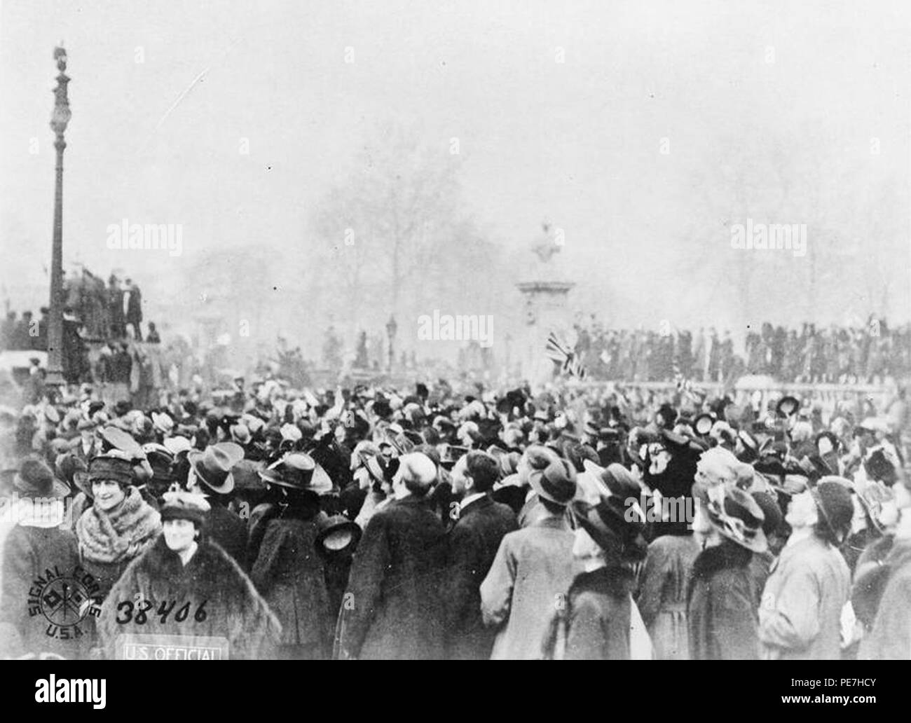 Armistice day london 1918 Black and White Stock Photos & Images - Alamy