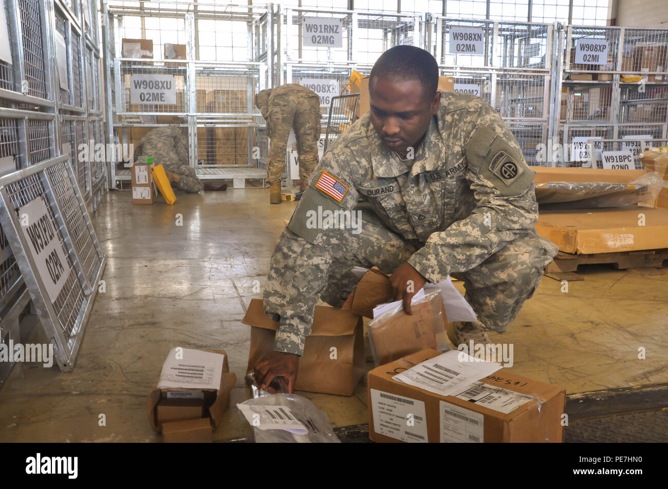 Automated warehouse supply company hi-res stock photography and images ...