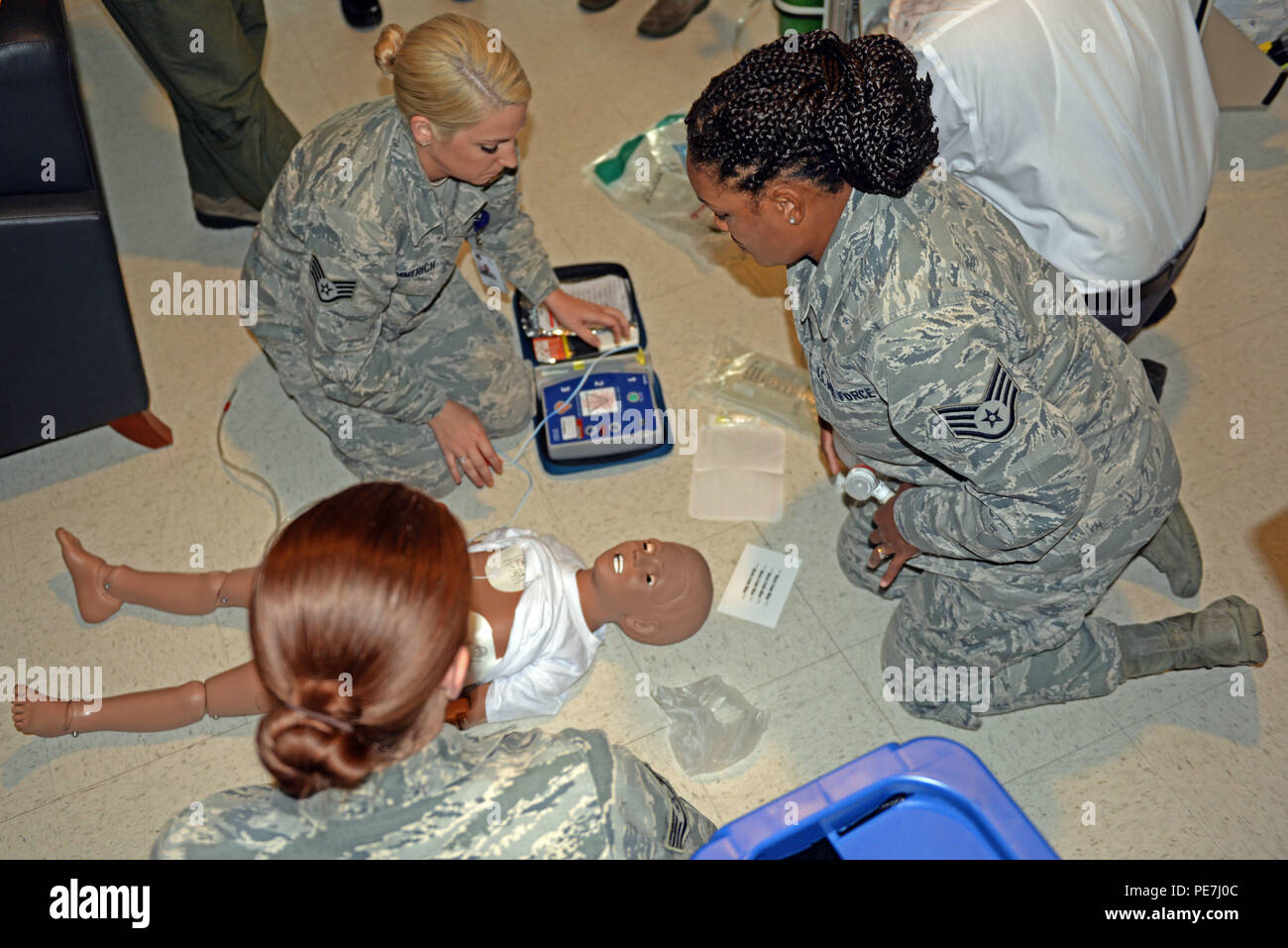 Automated external defibrillator victim hi-res stock photography and ...