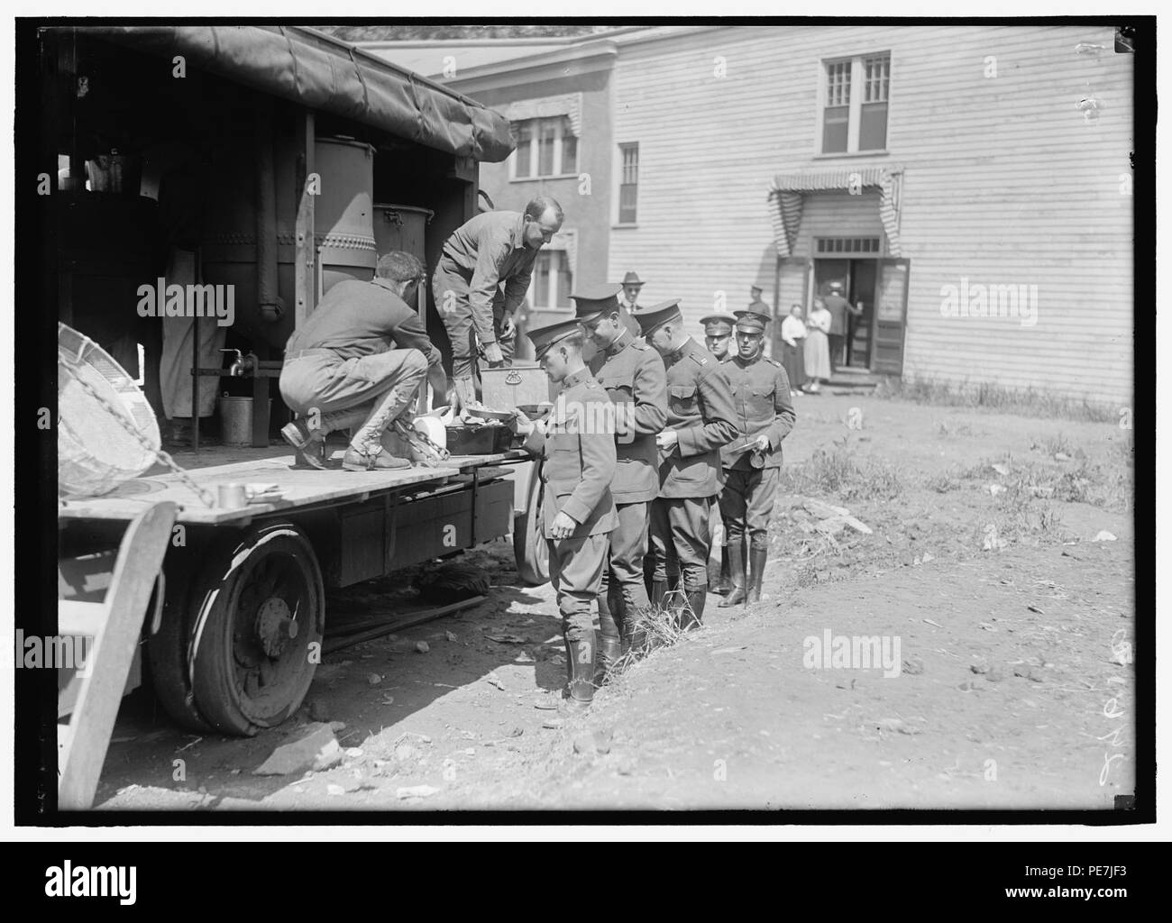ARMY, U.S. ARMY KITCHEN Stock Photo - Alamy