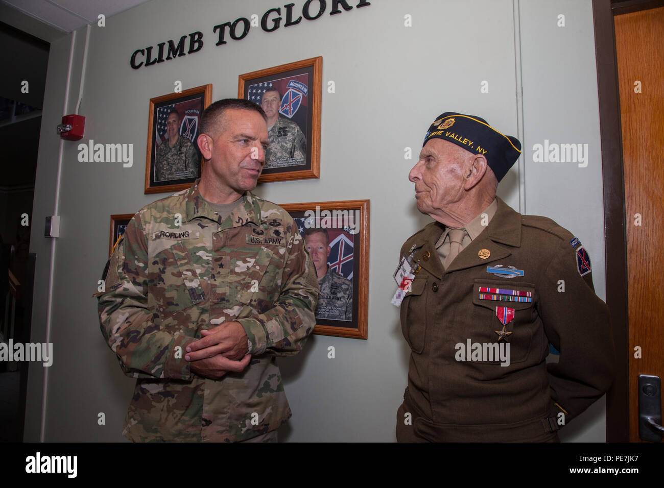 Brig. Gen. Andrew Rohling welcomes Charles W. Smith back to the 10th ...