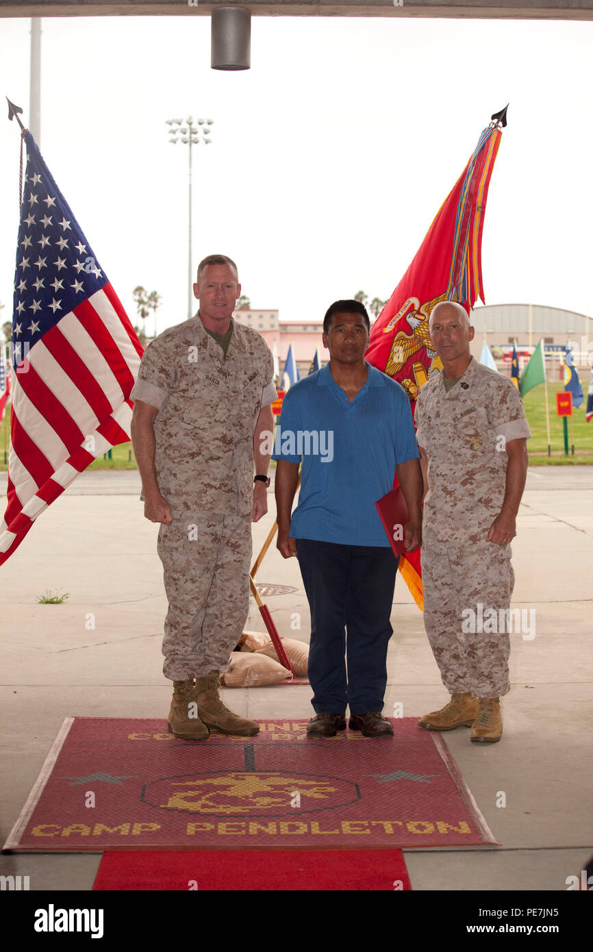 U.S. Marine Corps Brig. Gen. Edward Banta, left, Commanding General ...