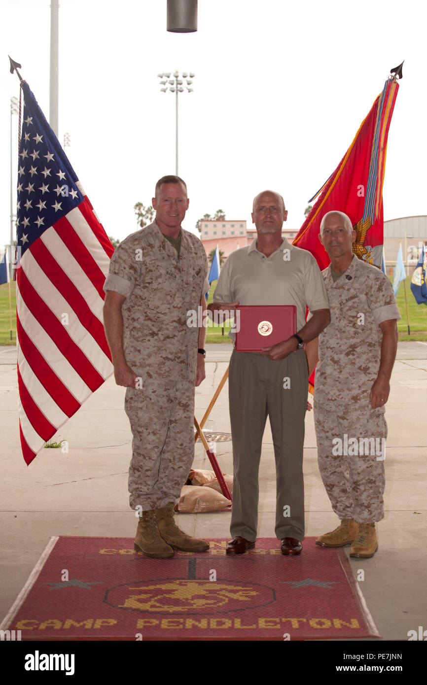U.S. Marine Corps Brig. Gen. Edward Banta, left, Commanding General ...