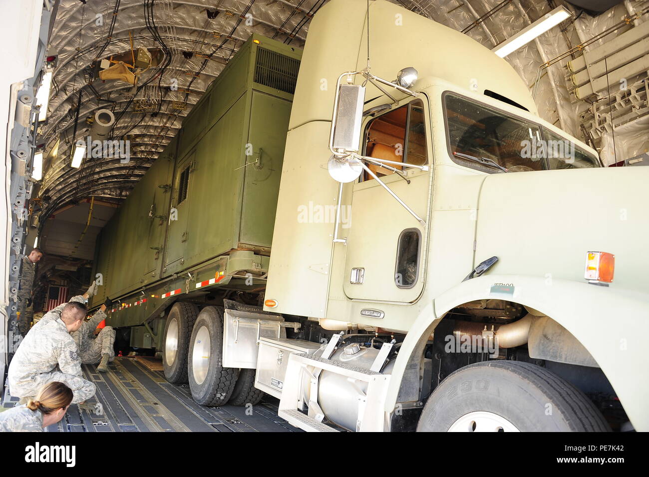 Colorado Air National Guard Airmen of the 233rd Space Group at Greeley ...
