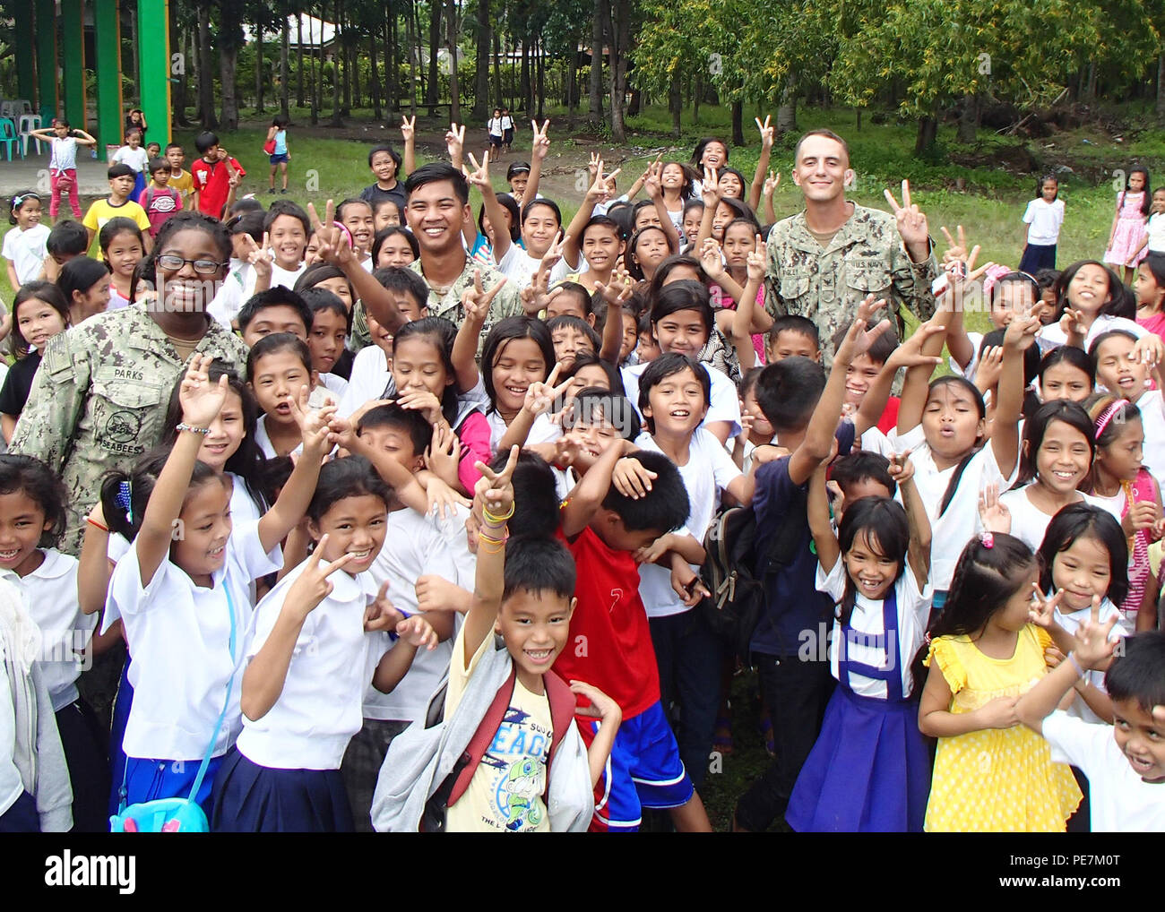 151005-N-ZZ999-103 PALAWAN, Philippines (Oct. 5, 2015) Builder ...