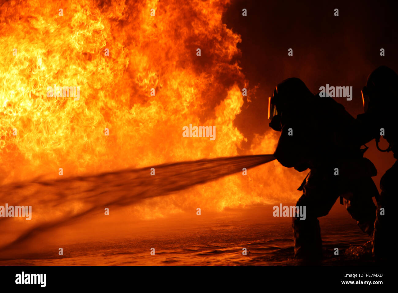 Aircraft Rescue and Firefighting Marines tackle some of their first ...