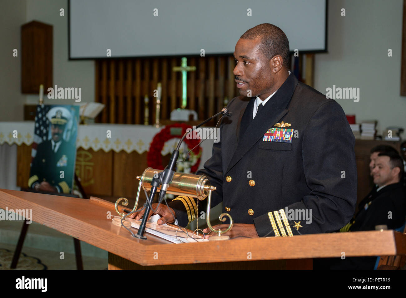 151016-N-UK306-041 MAYPORT, Fla. (Oct. 16, 2015) Cmdr. Nathan Rowan ...