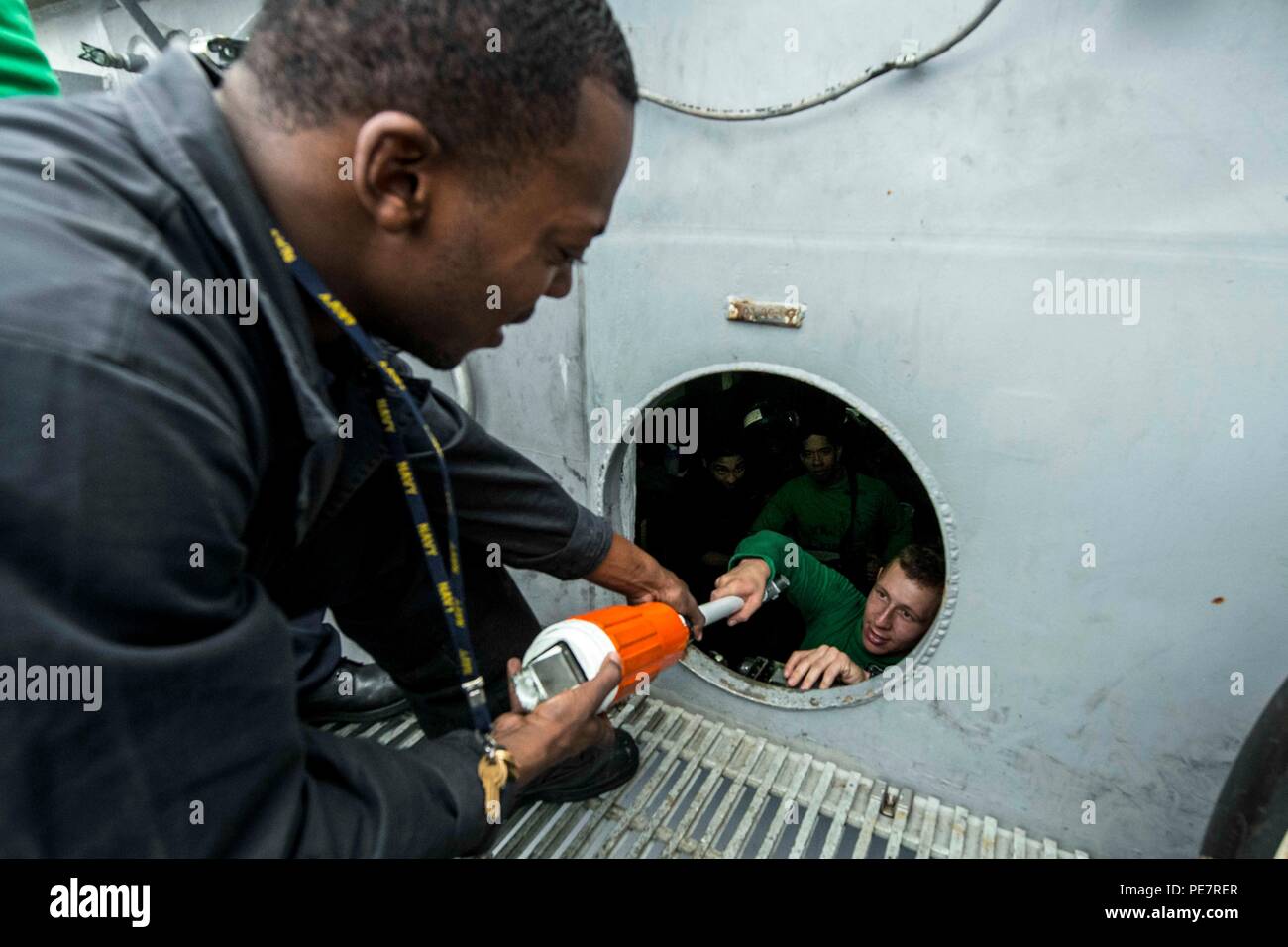 151021-N-IN729-131 WATERS SOUTH OF JAPAN (Oct. 21, 2015) Aviation ...