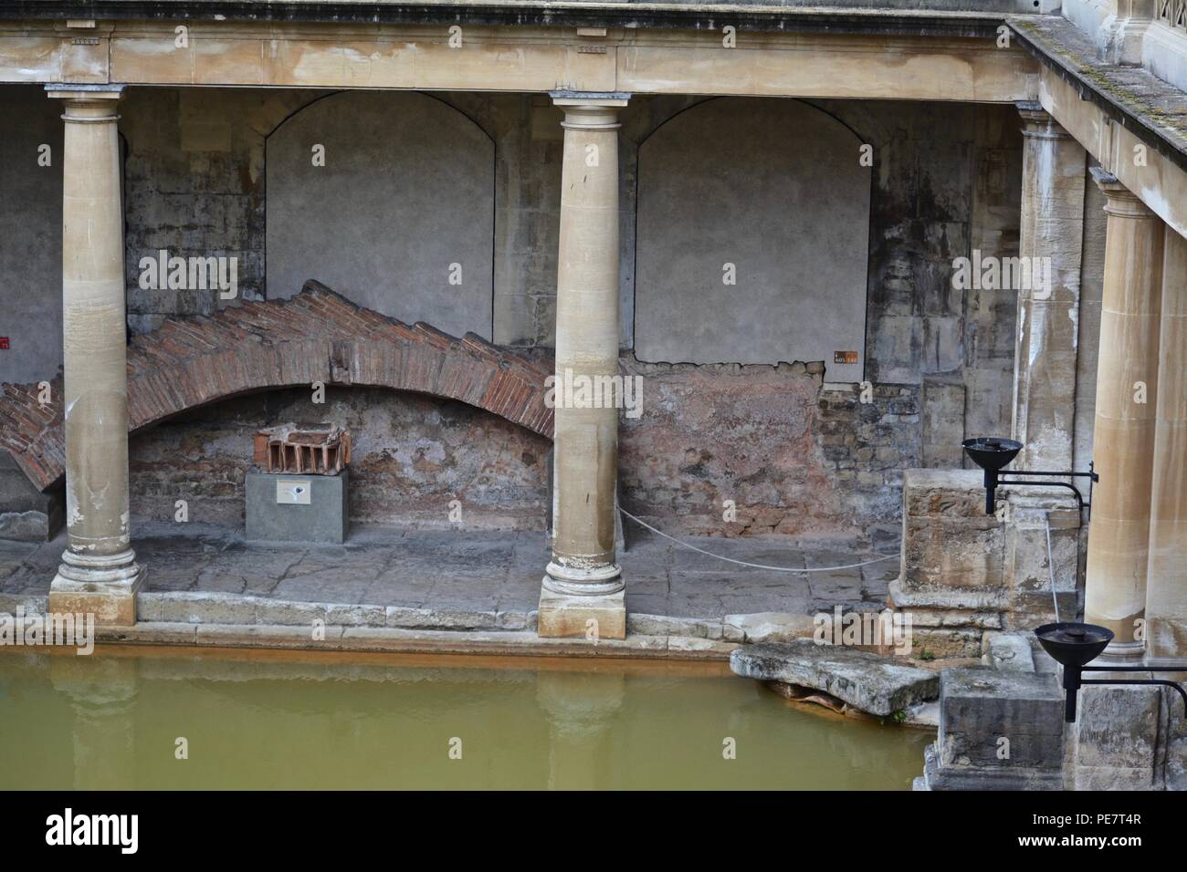 Statues surrounding the ancient Roman Baths at Bath, Somerset, England ...