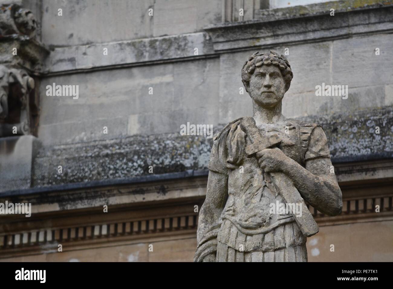 Statues surrounding the ancient Roman Baths at Bath, Somerset, England ...