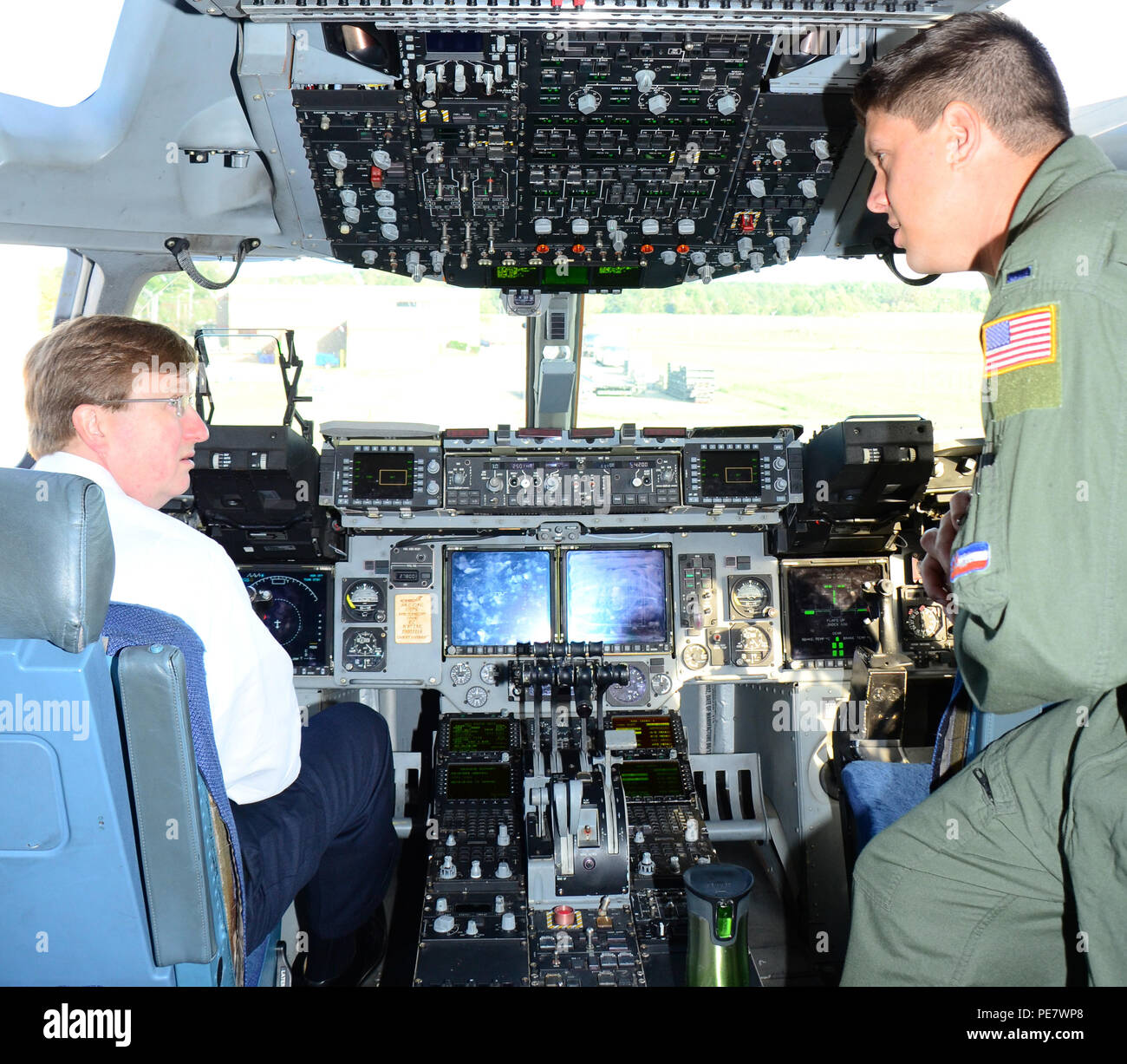 Timothy simmons hi-res stock photography and images - Alamy