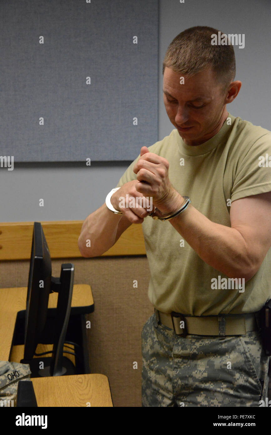 U.S. Army Sgt. 1st Class Scott Null, 39th Signal Battalion, 2nd Signal ...