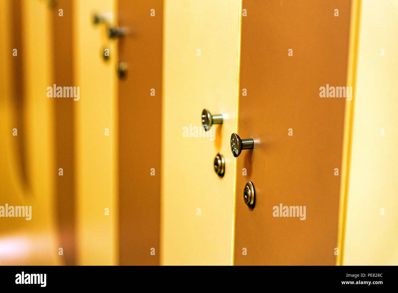 Empty lockerroom hi-res stock photography and images - Alamy