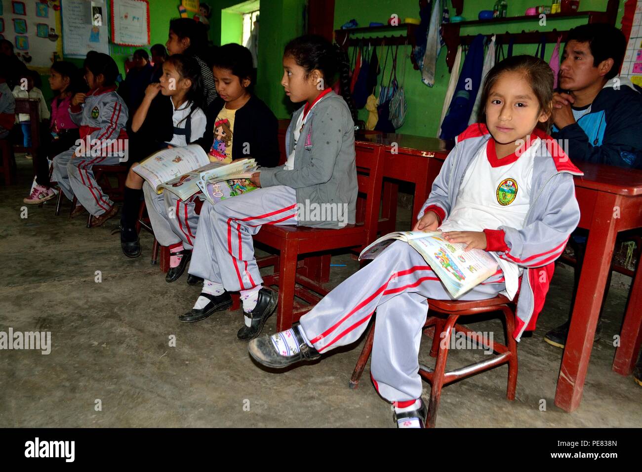 Ecuador school uniform hi-res stock photography and images - Alamy