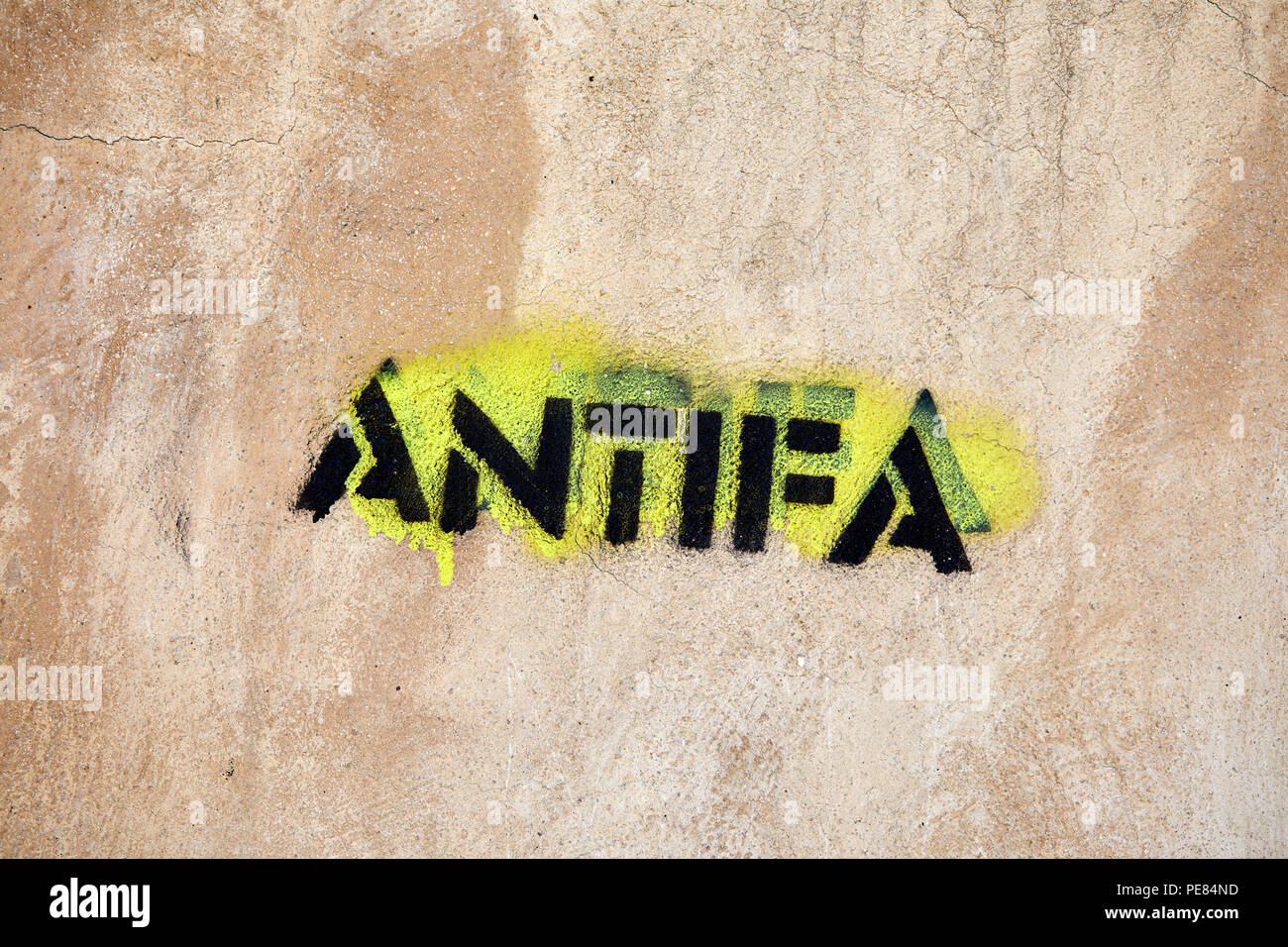 Antifa hi-res stock photography and images - Alamy