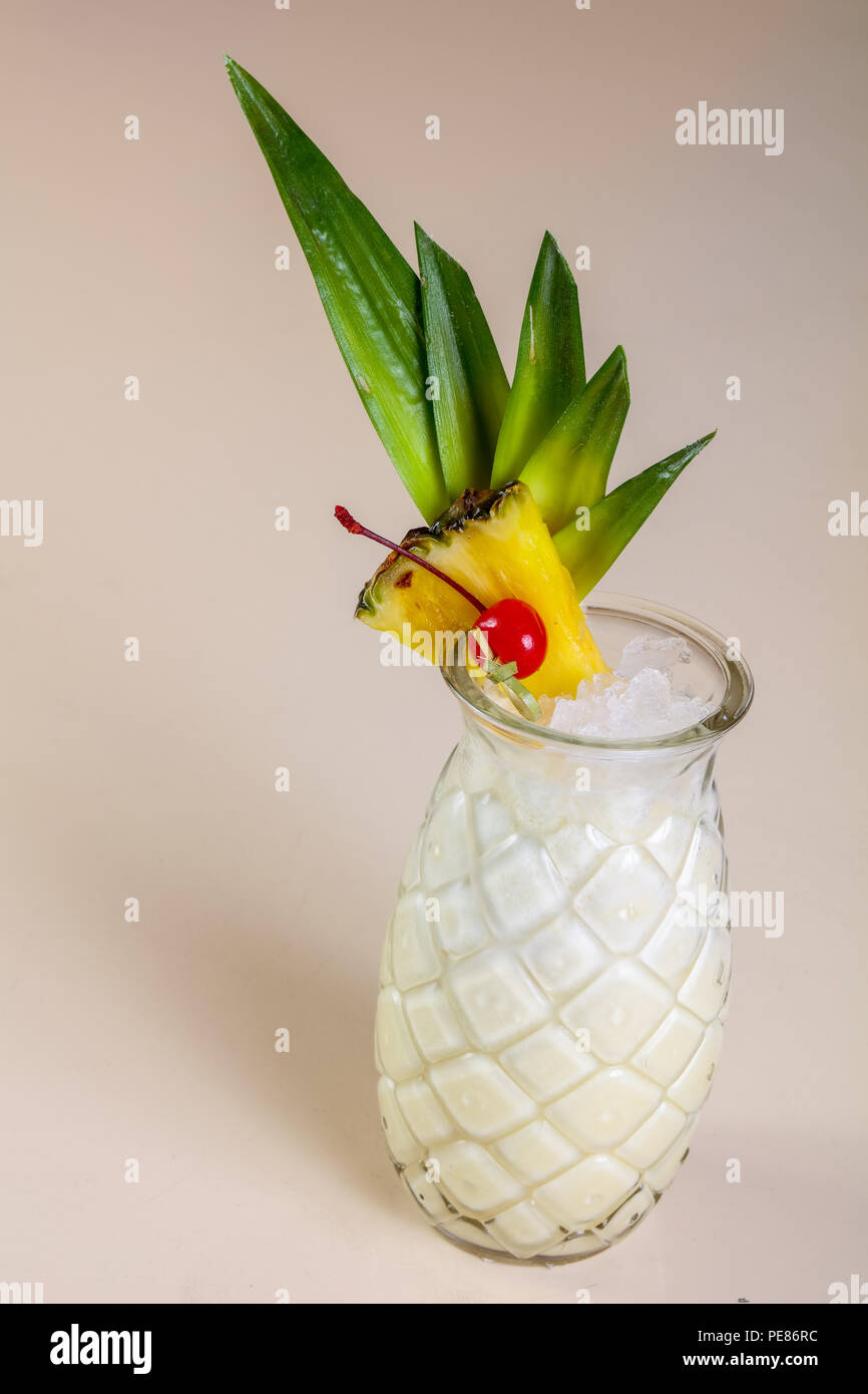 Hawaii cocktail bar drink Stock Photo - Alamy