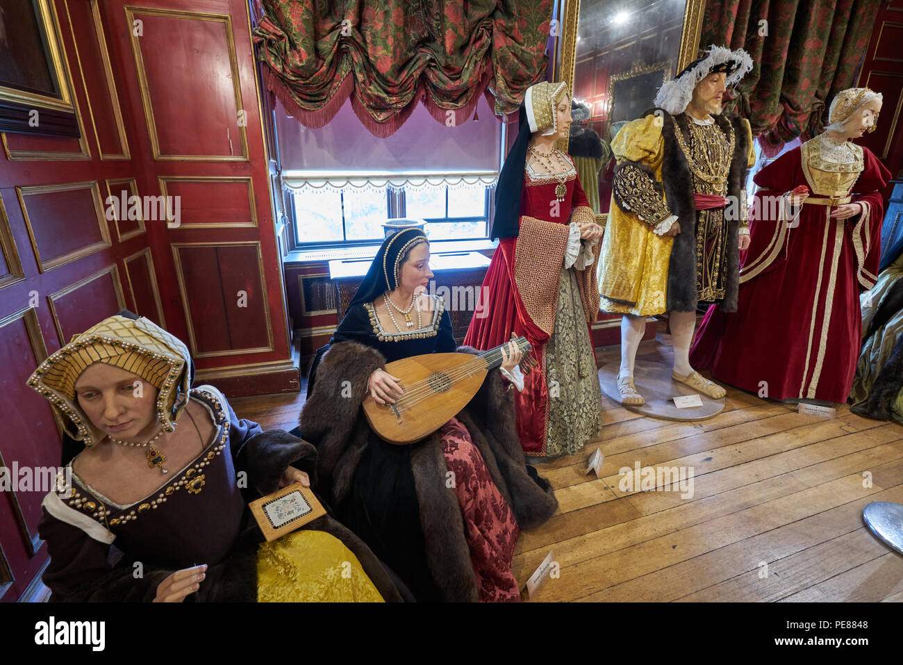Warwick castle waxworks hi-res stock photography and images - Alamy