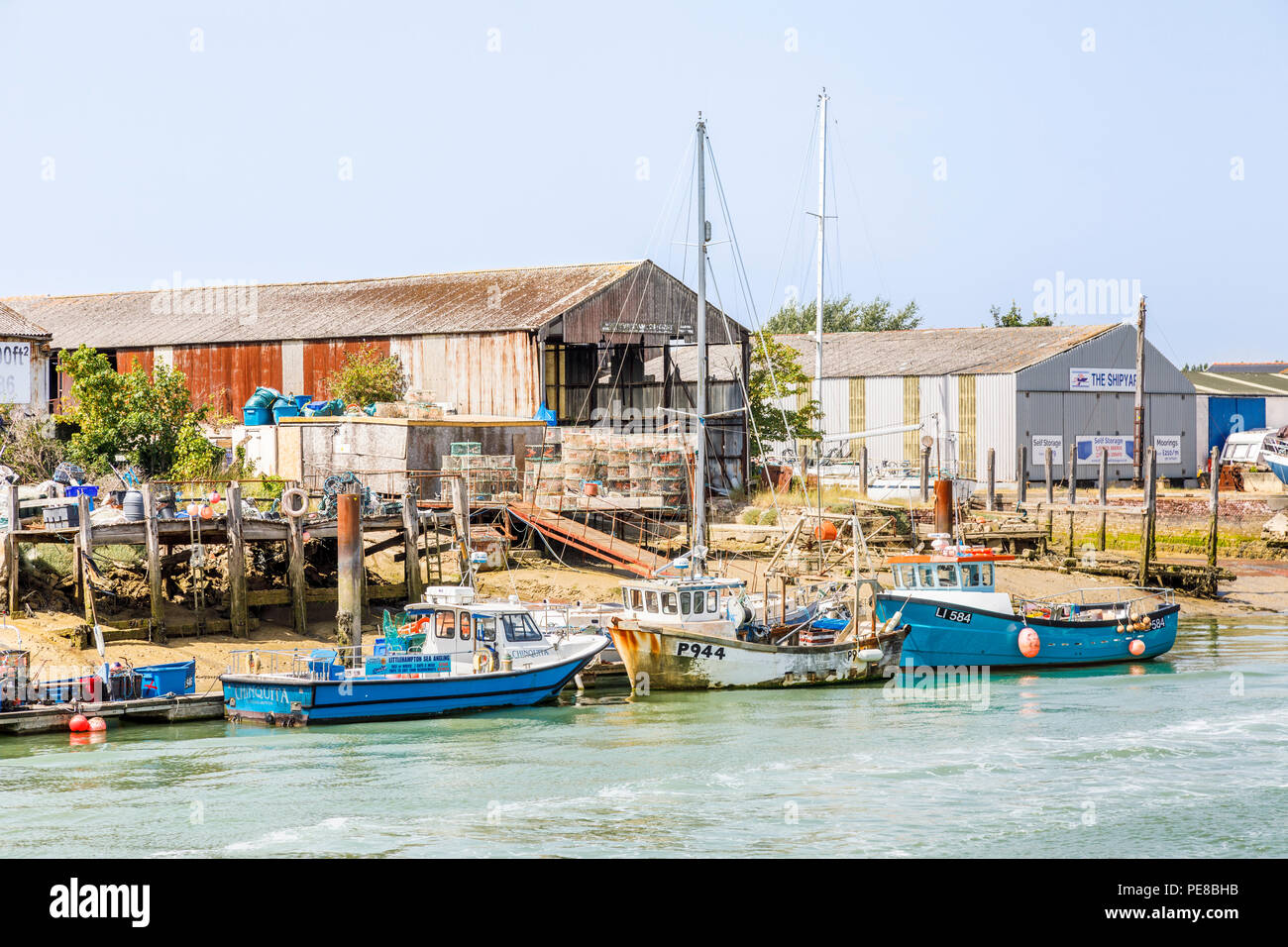 Littlehampton fishing hi-res stock photography and images - Alamy