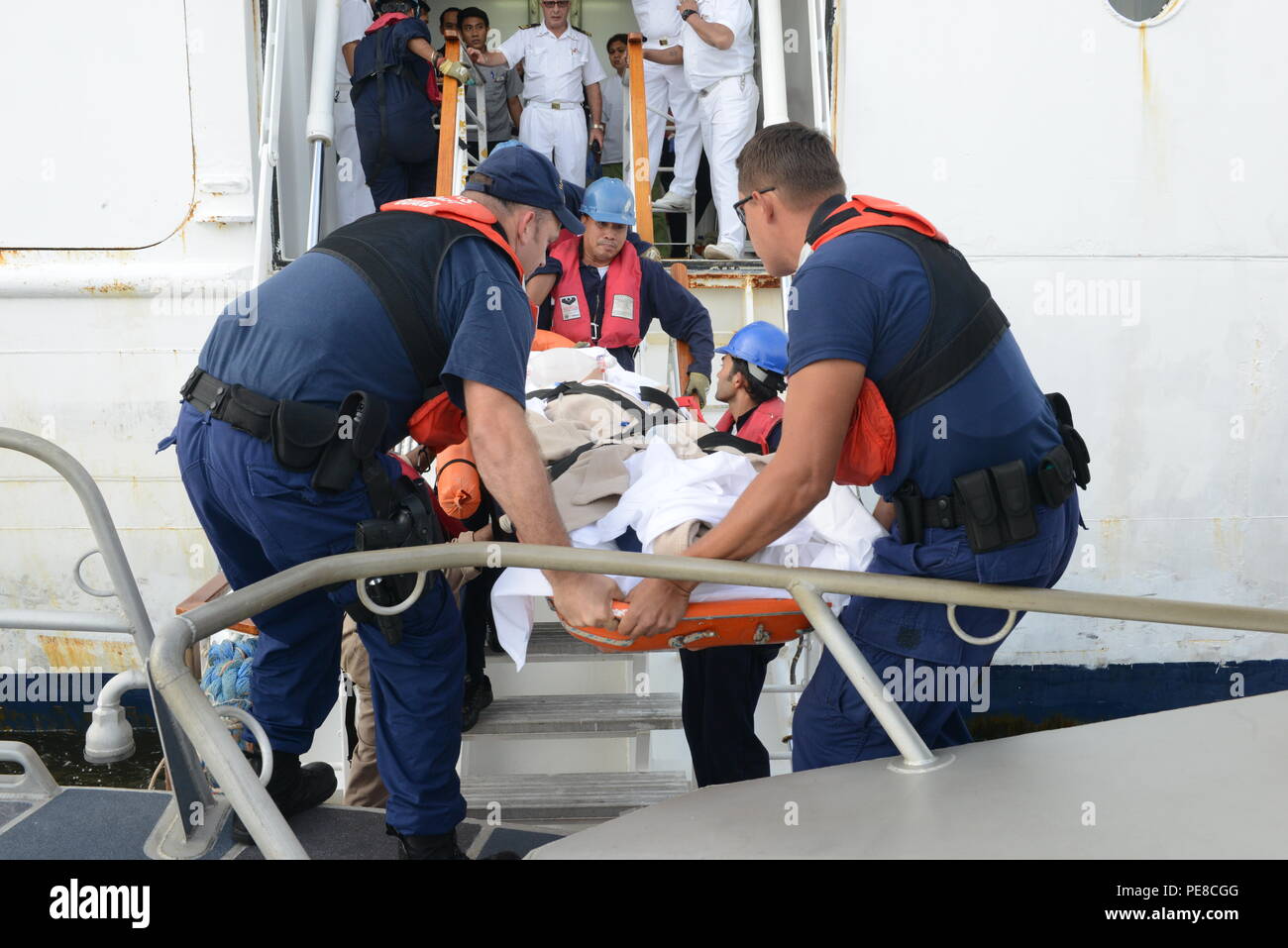 The carnival fantasy ship cruise hi-res stock photography and images ...