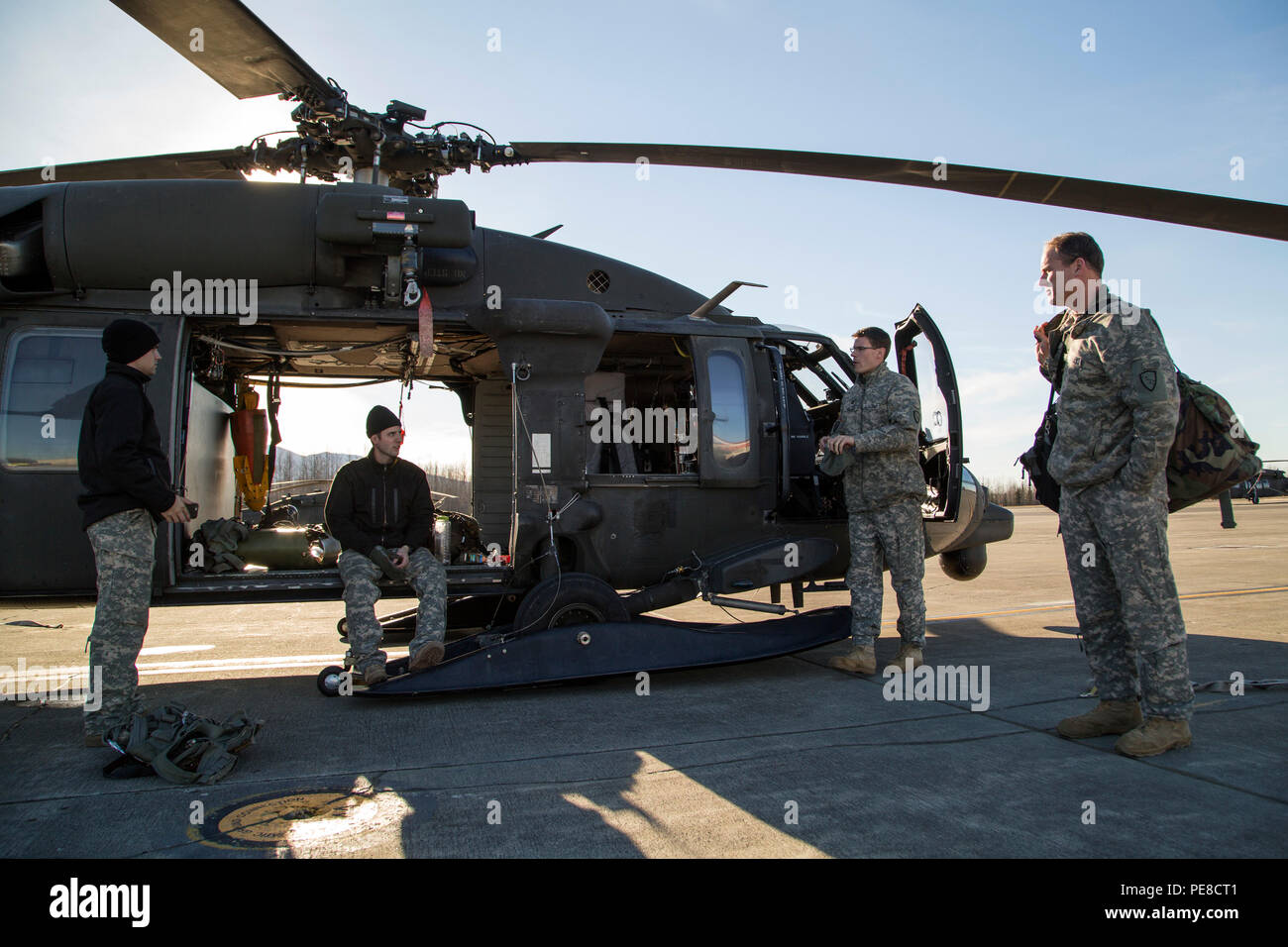Alaska Army National Guardsmen assigned to 1st Battalion, 207th ...