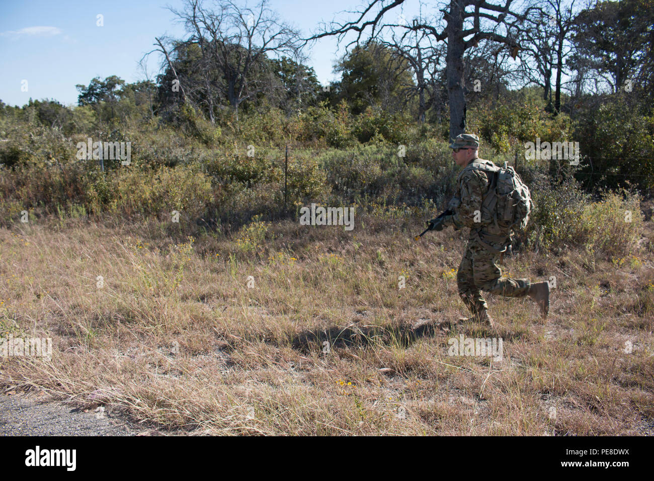 Soldiers from the California Army National Guard 1st Battalion, 140th ...